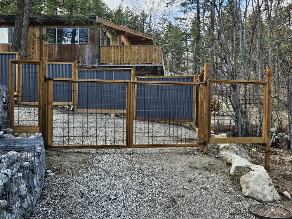 Rigid Hog Wire Gates: Unmatched Security Meets Modern Farmhouse Style