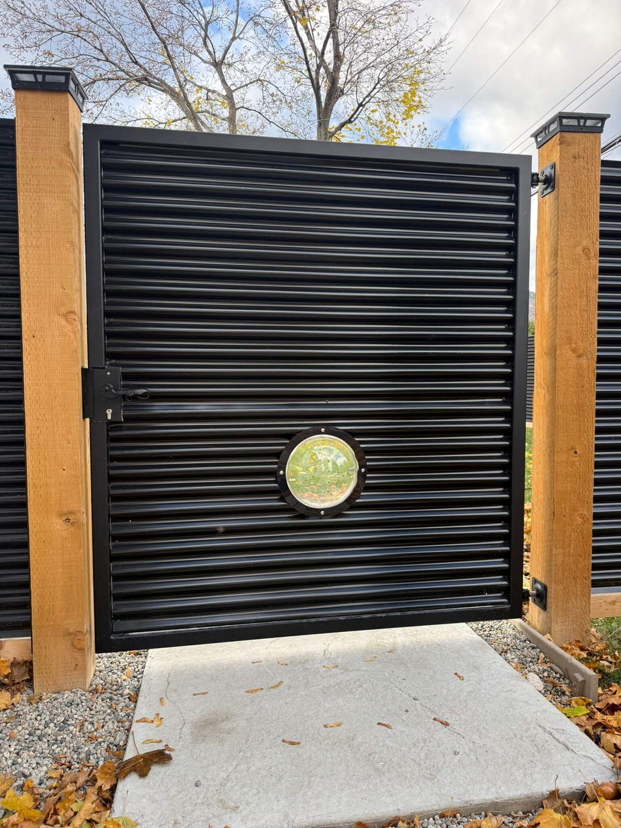 BARRIERBOSS - Hog Wire, Metal Fencing, Roofing & Siding Manufacturer